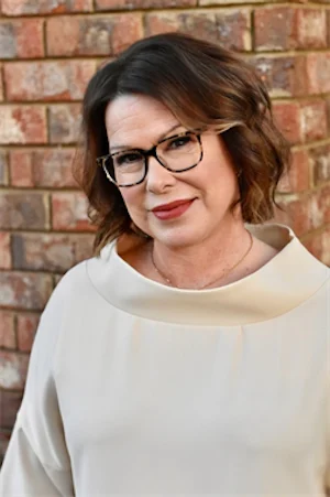 Lesa Carnes Shaul - Georgia Press